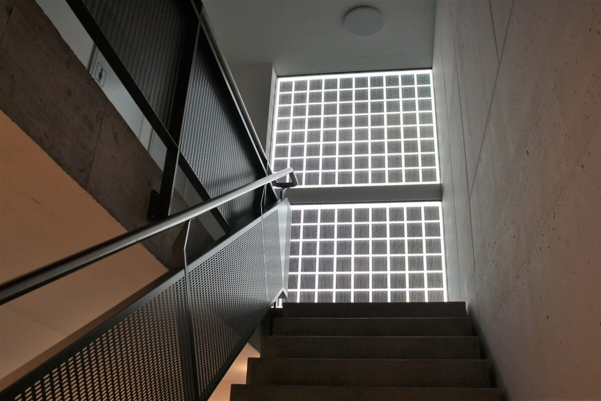 ISO-Fassade EHL Treppenhaus - ertex solar