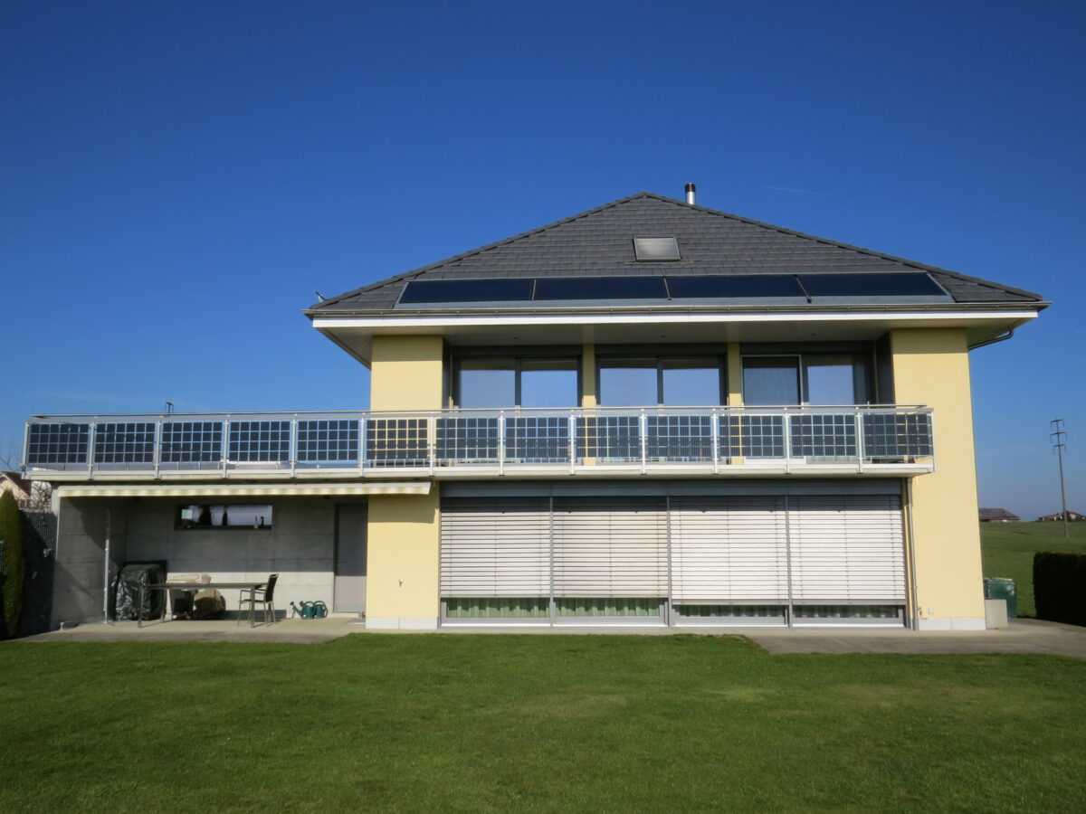 Balcony Family T. - Ertexsolar